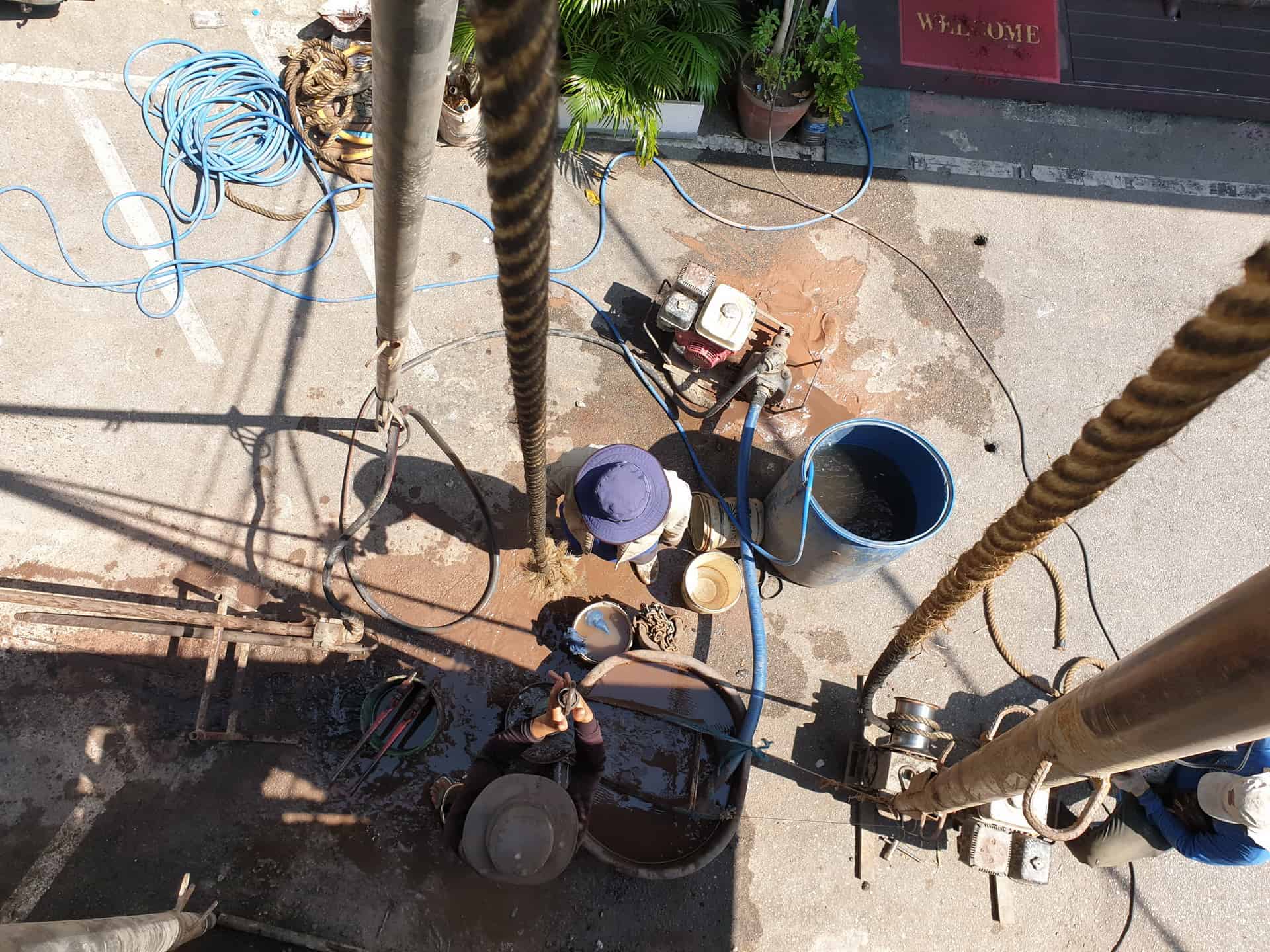 เจาะสำรวจดิน (Soil boring test) เก็บตัวอย่างดินและทดสอบดิน - COSMO CTC